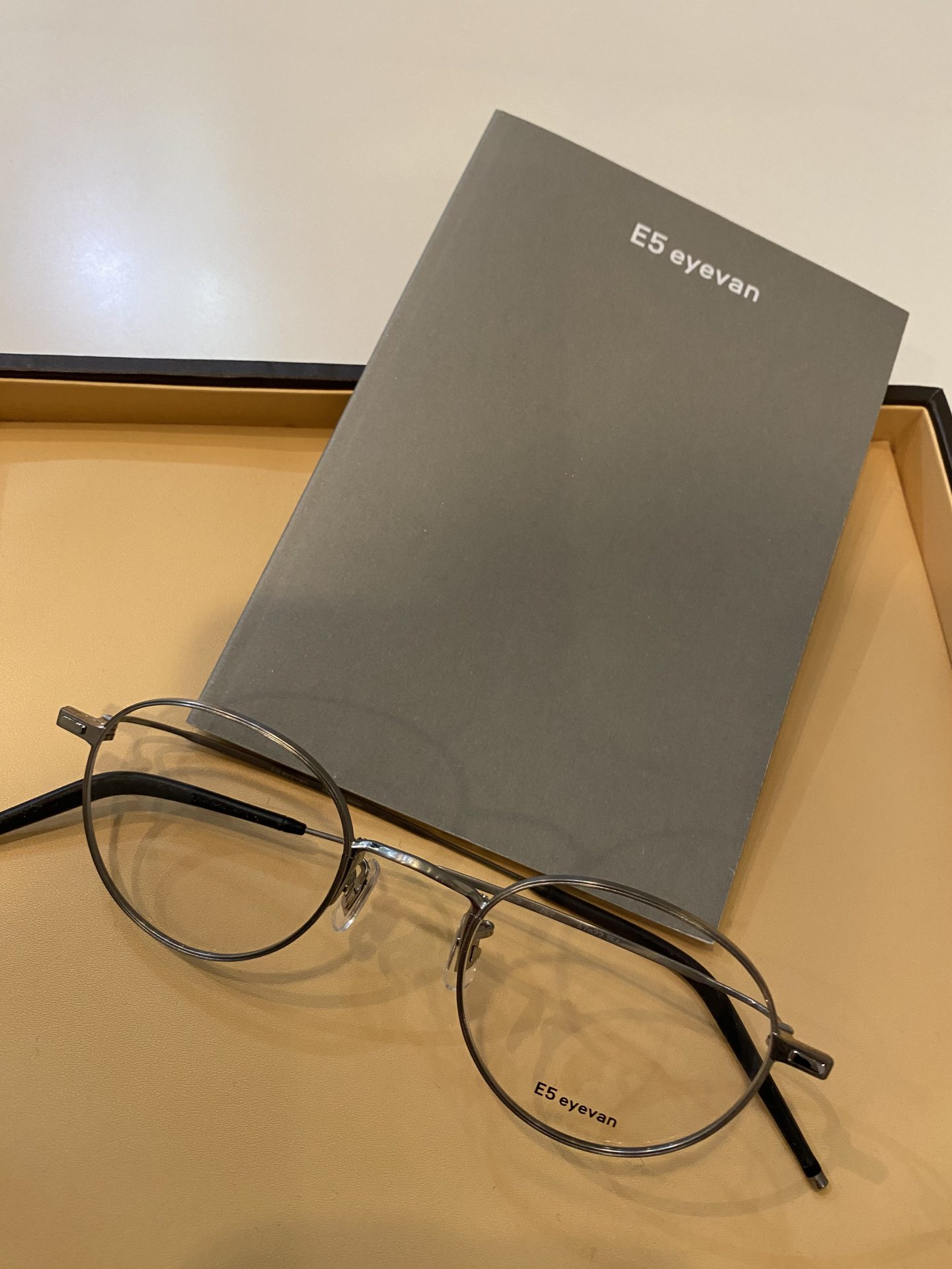 E5 eyevan | private - 名古屋栄の海外ブランドメガネ・サングラス専門店